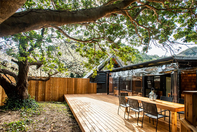 伊豆の宿泊施設〈Tiny Base The River〉でタイニーハウスの小さい暮らしを体感｜Page 4｜「colocal コロカル」ローカルを学ぶ・暮らす・旅する